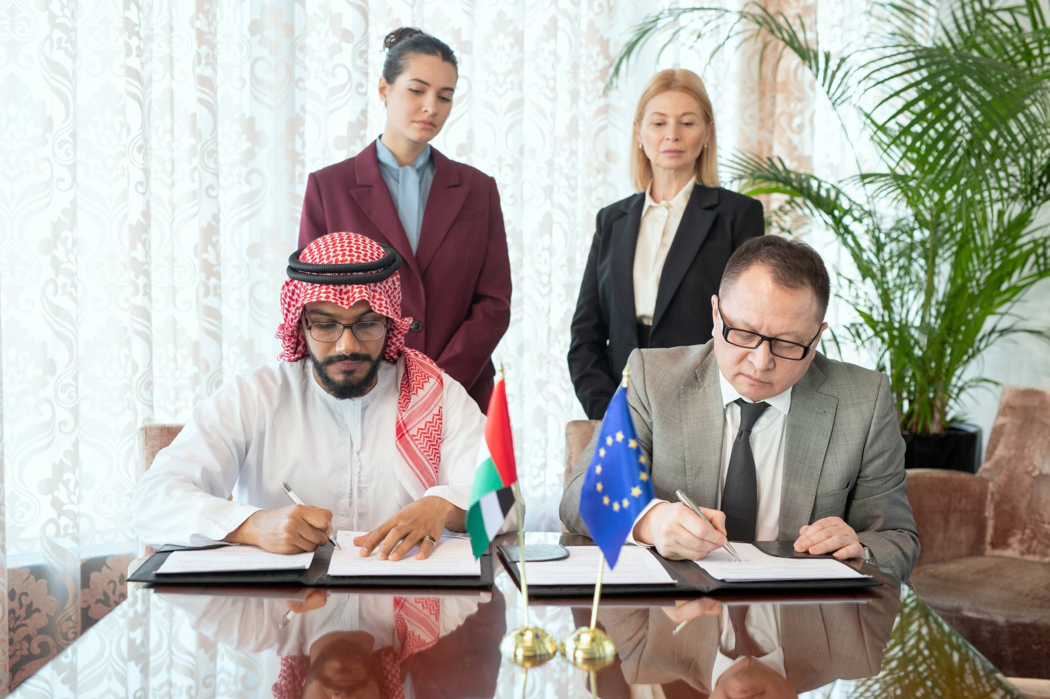 UAE's Economic Renaissance: Unveiling the Impact of Progressive FDI ...